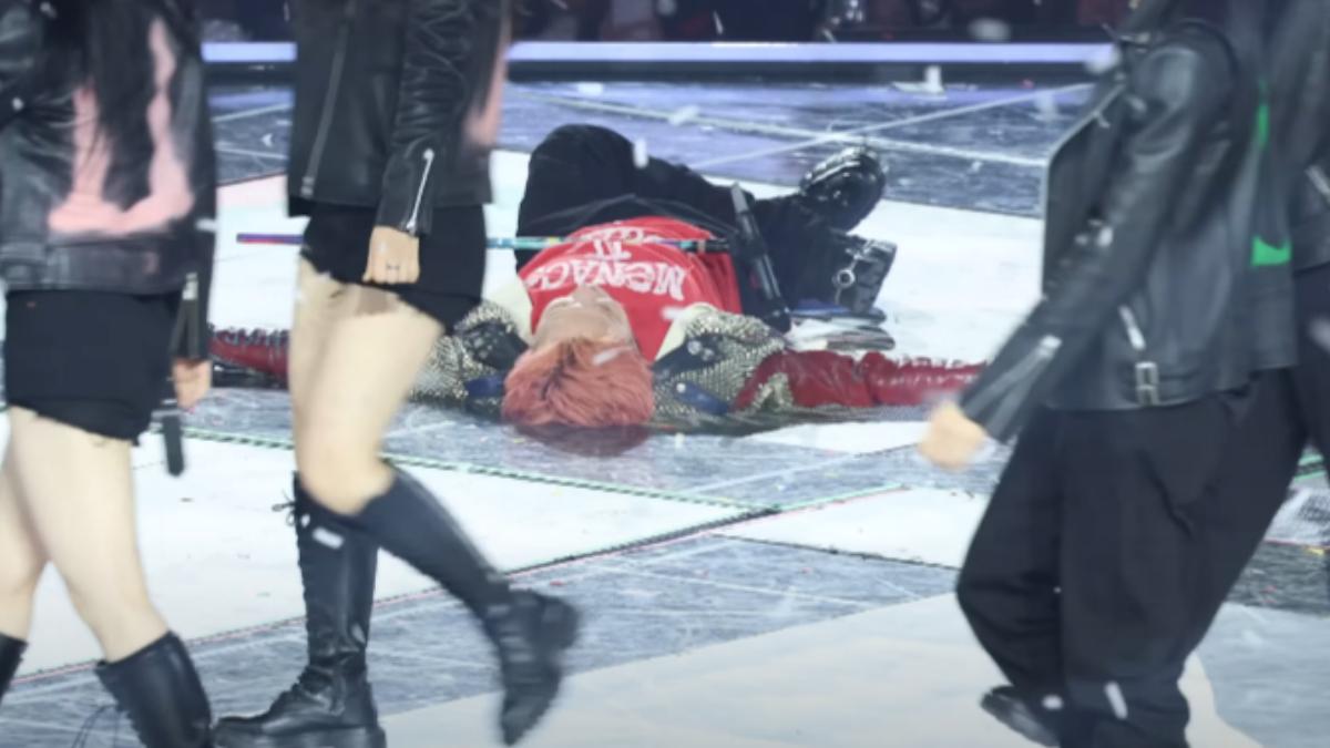 GD躺舞台謝幕！「後輩偶像」無視路過？ 粉絲怒轟SBS：誇張│TVBS新聞網