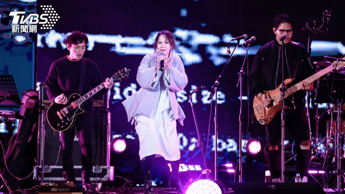 台北跨年／楊乃文睽違18年登「最High新年城」 連唱5首邀萬人搖滾│TVBS新聞網