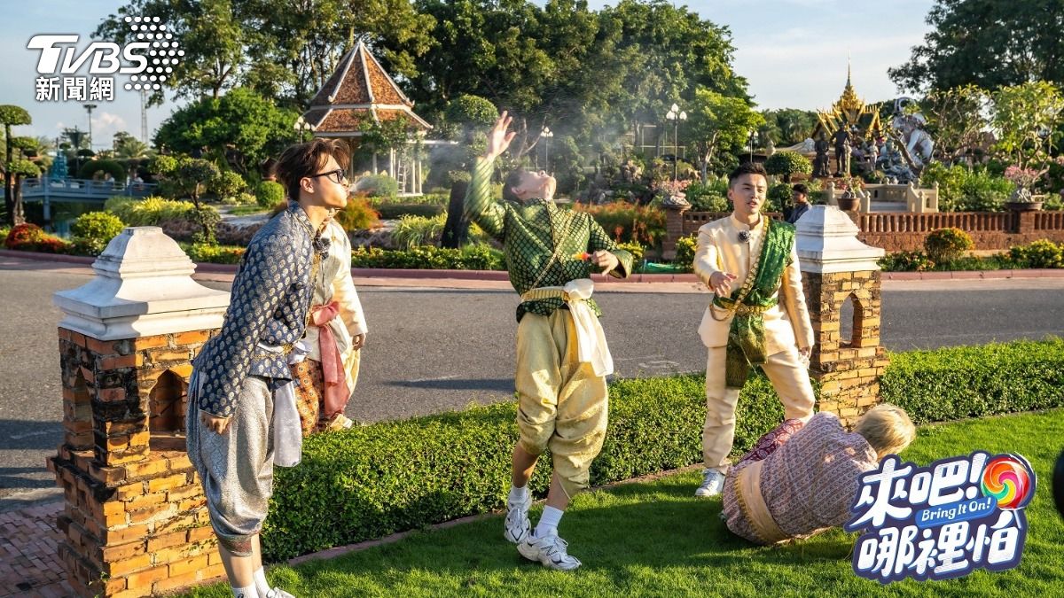 《來吧！哪裡怕》拍MV！小煜脫衣秀巨肌 體驗「泰國淋浴文化」│TVBS新聞網