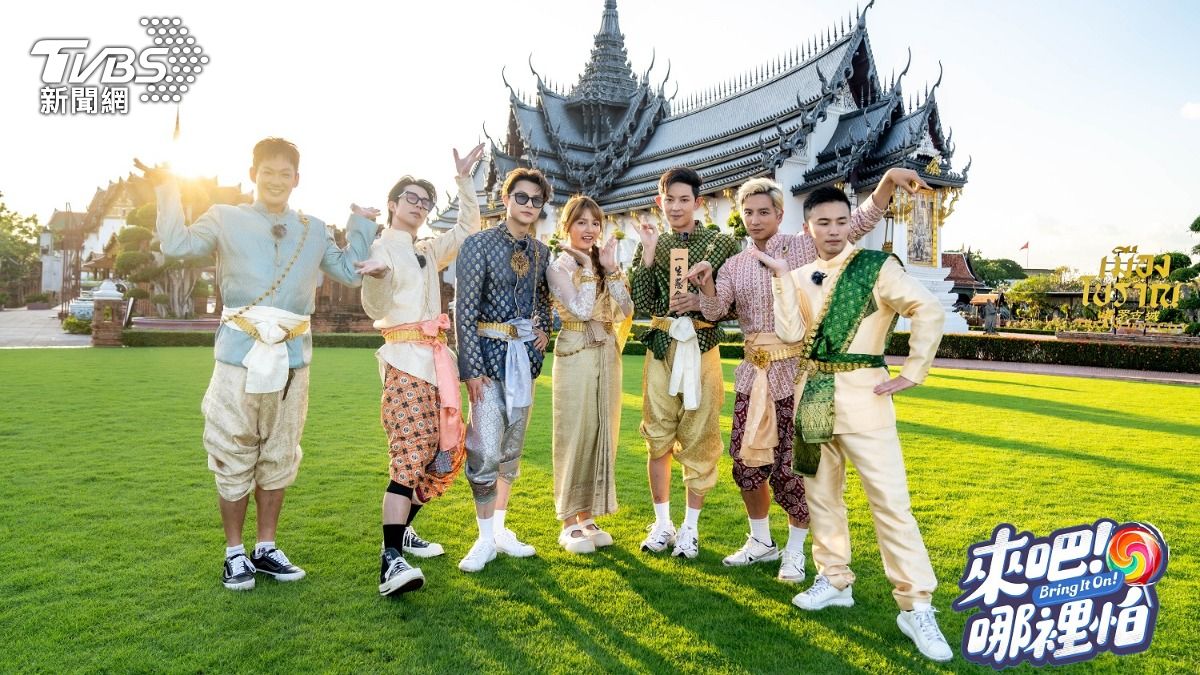 《來吧！哪裡怕》拍MV！小煜脫衣秀巨肌 體驗「泰國淋浴文化」│TVBS新聞網