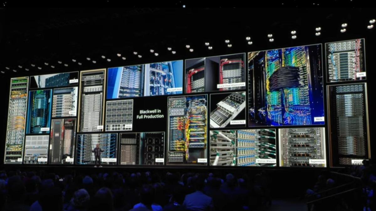 CES／黃仁勳曝Blackwell全面投入生產 打造巨型AI晶片│TVBS新聞網