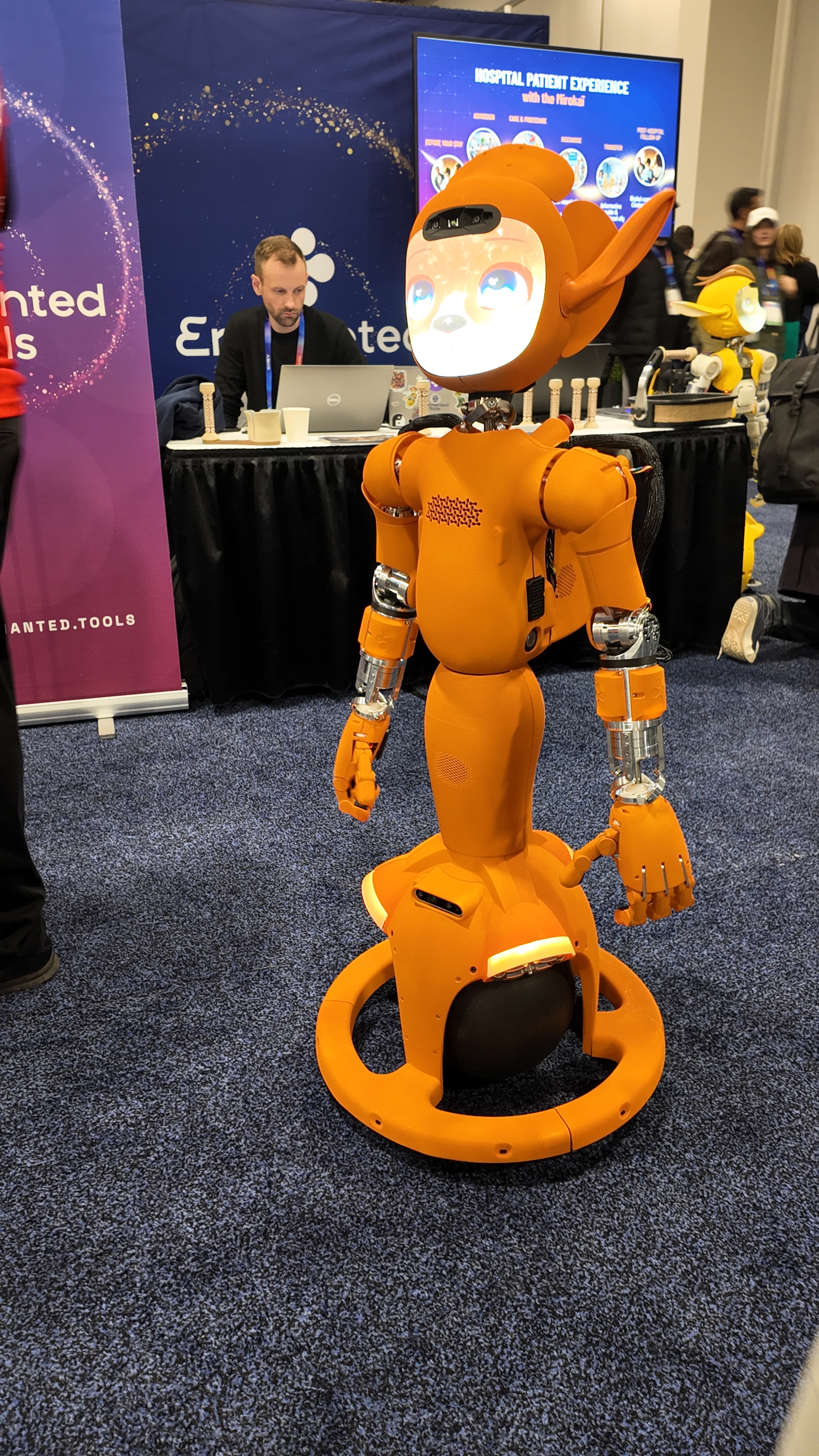 CES／今天開展！法國人形機器人心靈互動性高 供人類「情緒價值」│TVBS新聞網