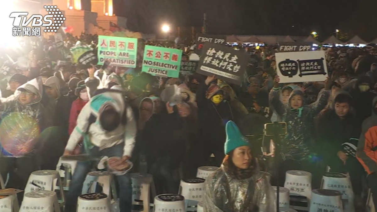 白喊釘孤支15萬人！ 網友拿空拍對比圖：頂多2萬│TVBS新聞網