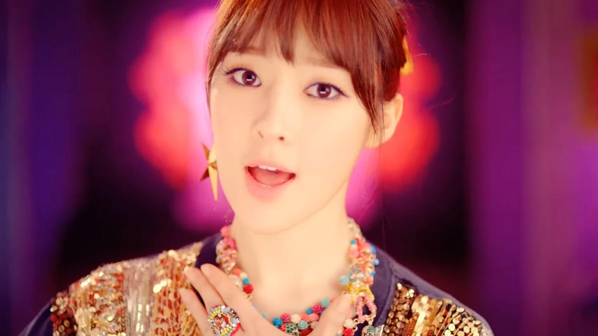 上週虐兒才被判刑…女偶像今又被起訴！ 騙鐵粉2700萬韓幣不還│TVBS新聞網