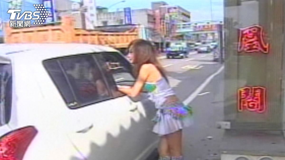 半數檳榔攤掀倒閉潮「檳榔西施要失業」 230萬人恐丟飯碗│TVBS新聞網