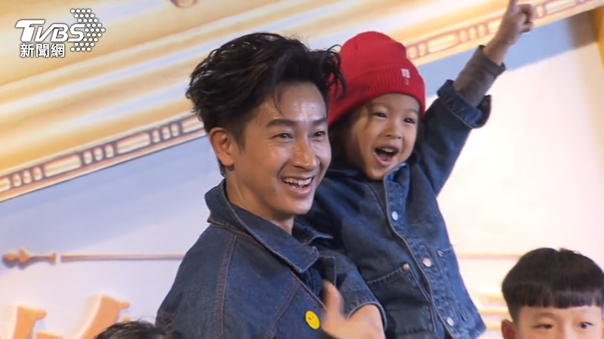 首度合體萌兒！Darren親曝將當老闆 赴墨爾本開「珍奶店」│TVBS新聞網