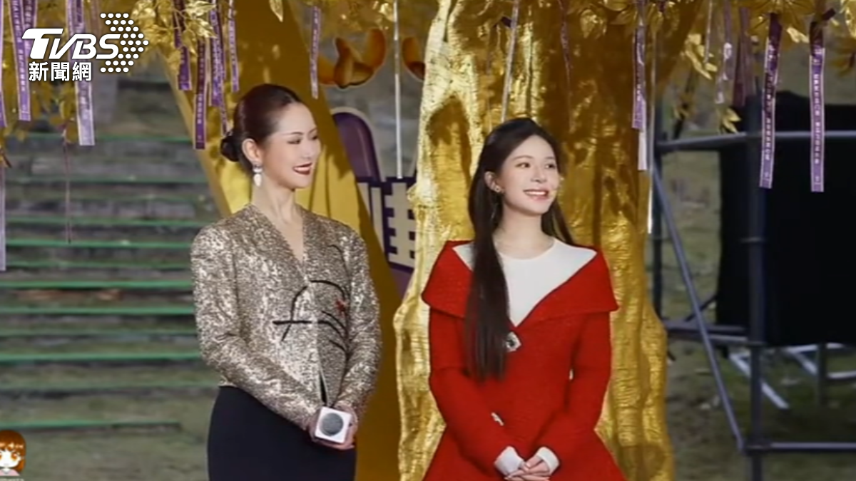 趙露思復出了！「柱枴杖」現身成都惹粉絲暴哭 自曝得「解離症」│TVBS新聞網