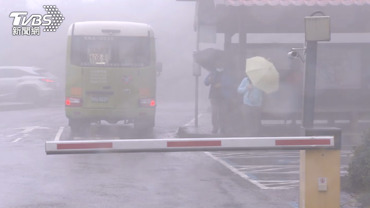 等嘸雪！陽明山有風雨 專家：8年來最冷小年夜│TVBS新聞網