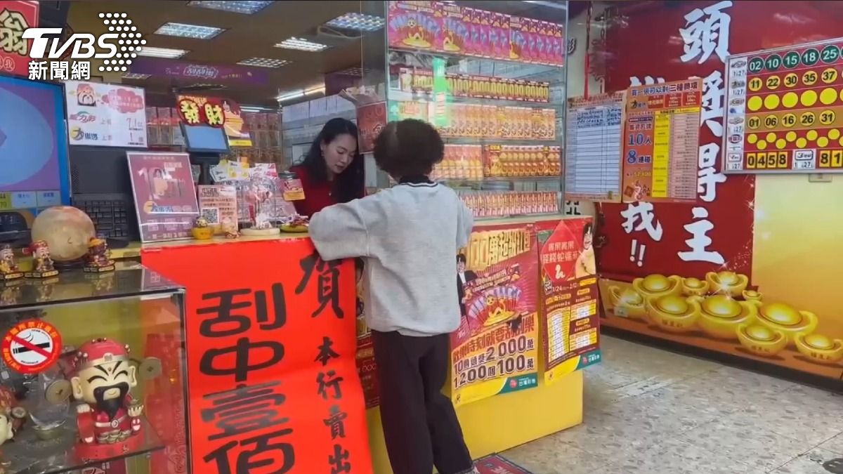 阿嬤刮300槓龜！拜財神再加碼1000中百萬│TVBS新聞網