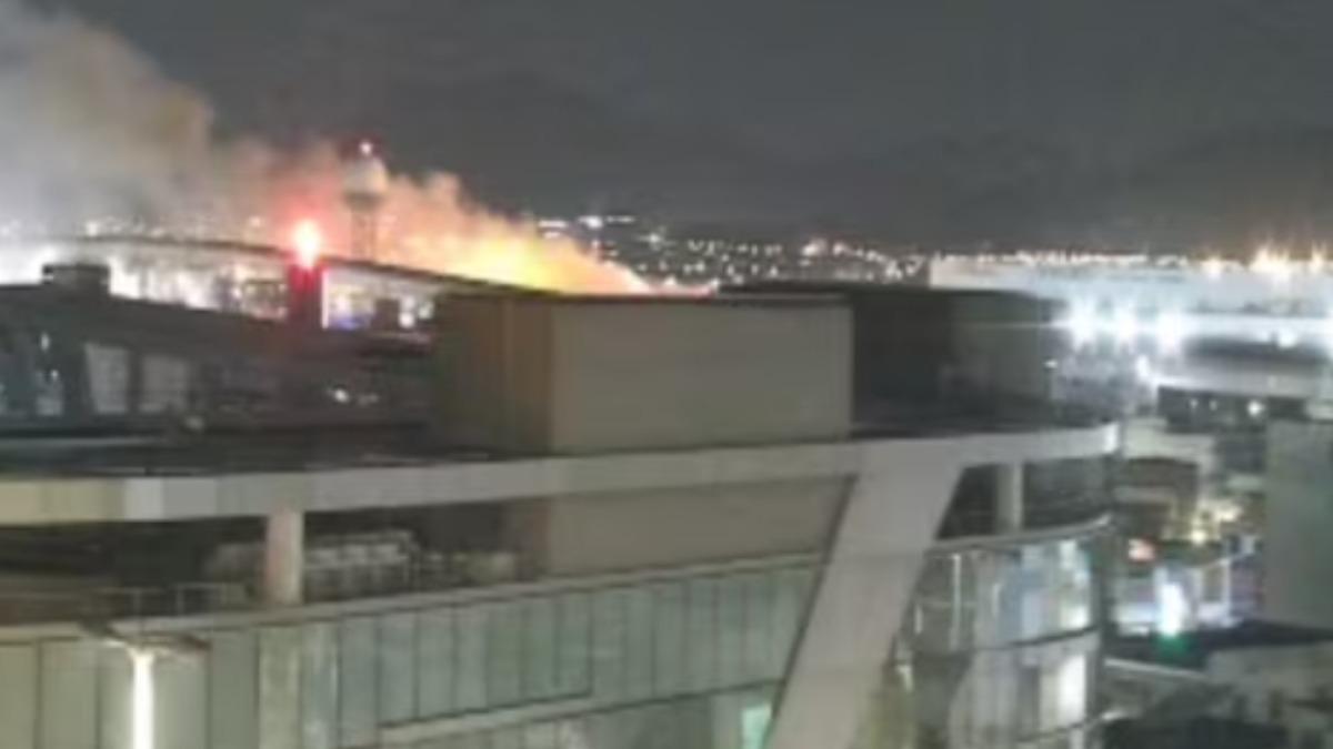 有片／釜山航空客機金海機場起火 火舌吞噬機身176人急溜梯逃生│TVBS新聞網