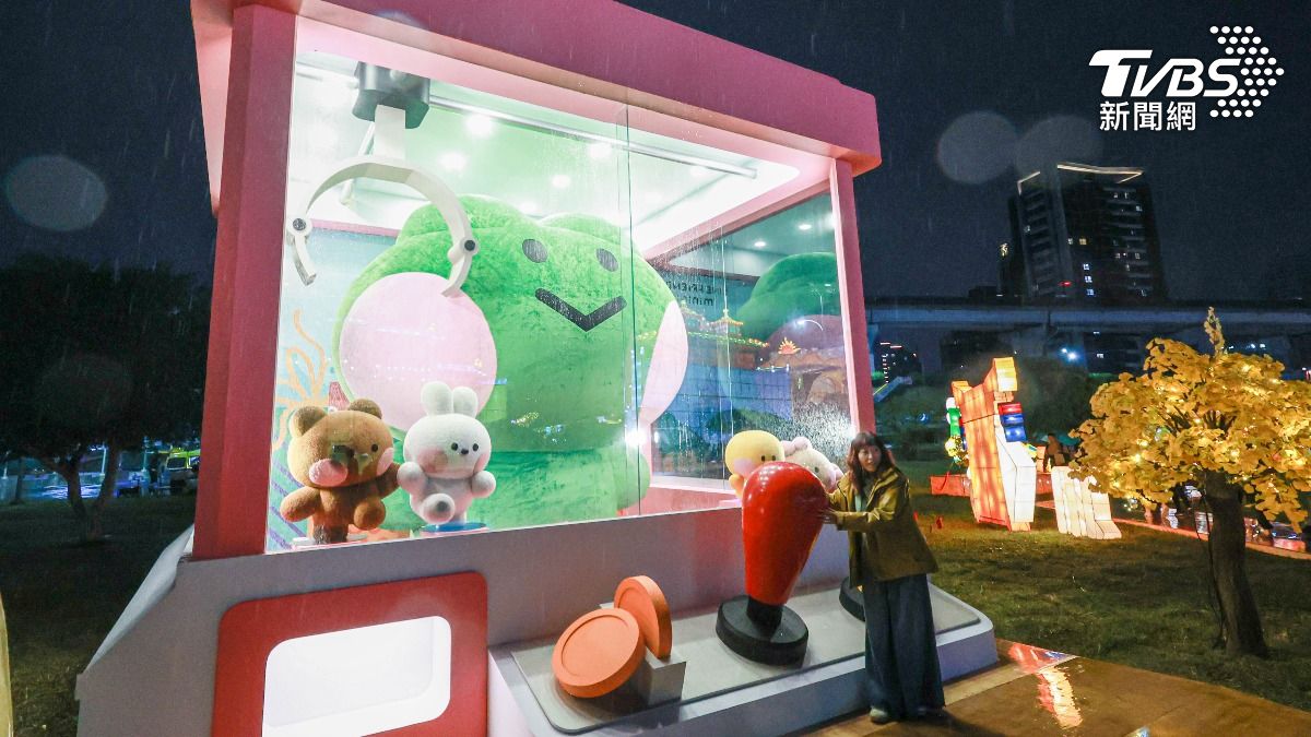 多圖／新北燈會登場！李多慧、侯友宜同台開幕 巨型主燈超吸睛│TVBS新聞網