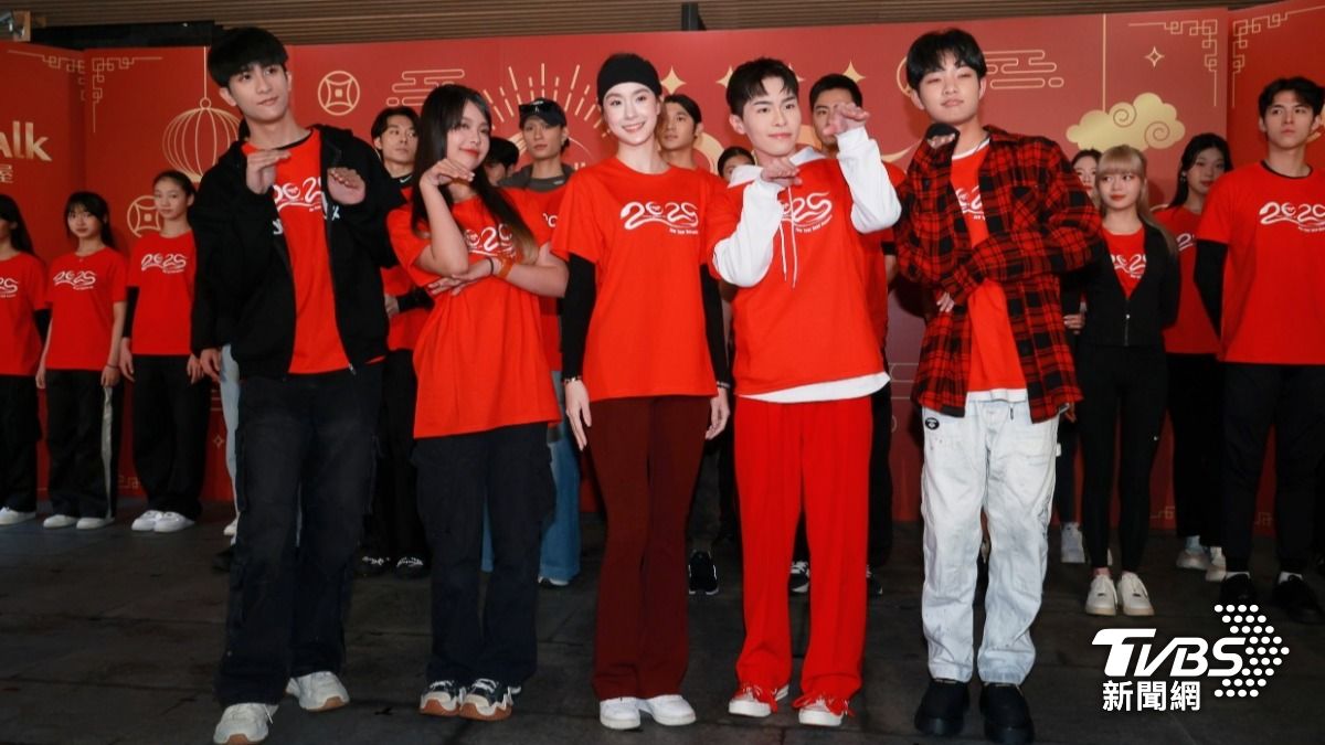 AcQUA黃莑茗同台緋聞女友！ 盧以恩甜讚「真男人」│TVBS新聞網