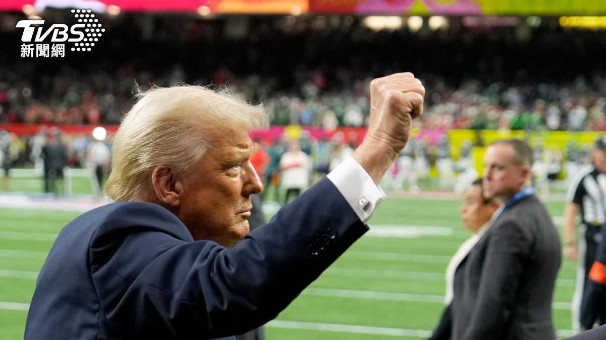 總統來看球了！ 出席NFL超級盃 川普預言：堪薩斯酋長獲勝│TVBS新聞網