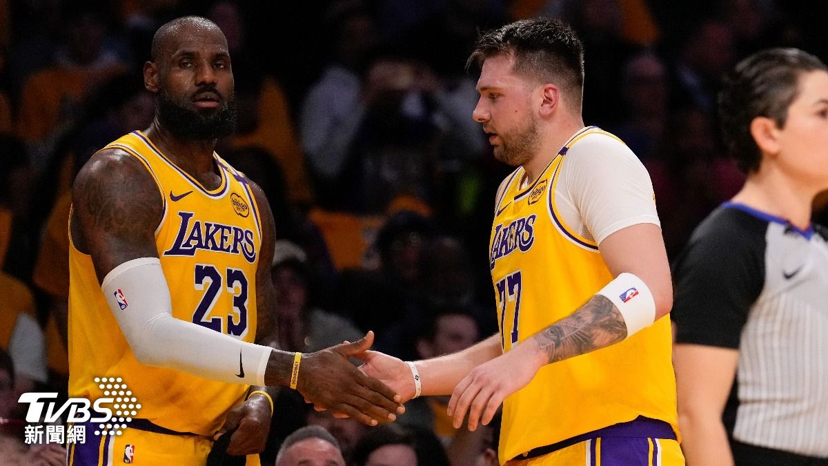 NBA／唐西奇首秀連線詹皇！招牌後撤再現 湖人宰爵士奪6連勝│TVBS新聞網