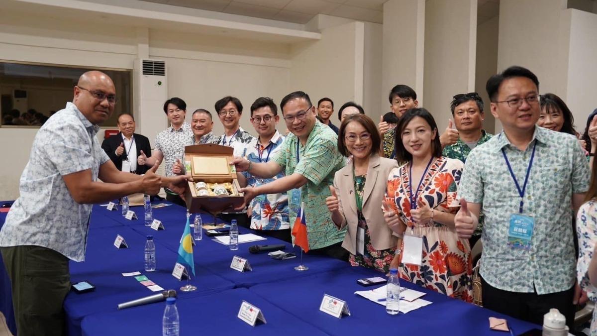 新光三越氣爆4死！不見中辦執行長 凌濤：莊競程帛琉度假ing│TVBS新聞網