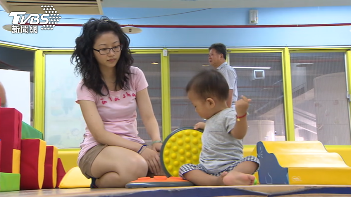 「溫和教養」成新顯學！Y世代家長告別傳統專制管教模式│TVBS新聞網