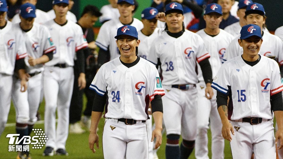 WBC資格賽／明日開戰！大巨蛋快閃店試營運 湧破百人排隊進場│TVBS新聞網