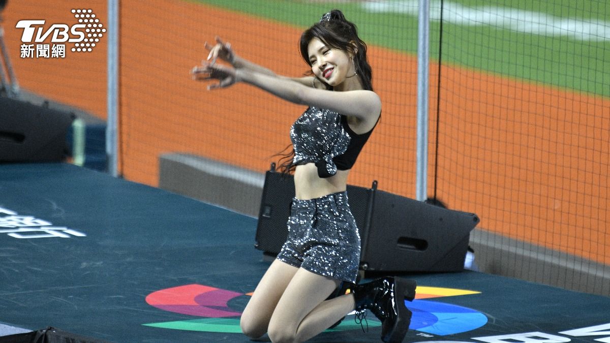 WBC資格賽圖輯／中華隊今晚戰南非！「啦啦隊女神」美爆 應援嗨翻全場│TVBS新聞網