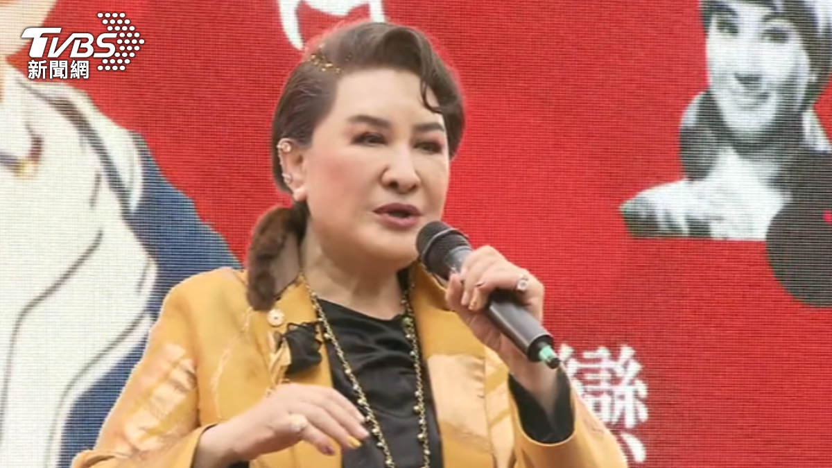 楊麗花首辦見面會！ 獻唱《身騎白馬》：開心到快哭出來│TVBS新聞網