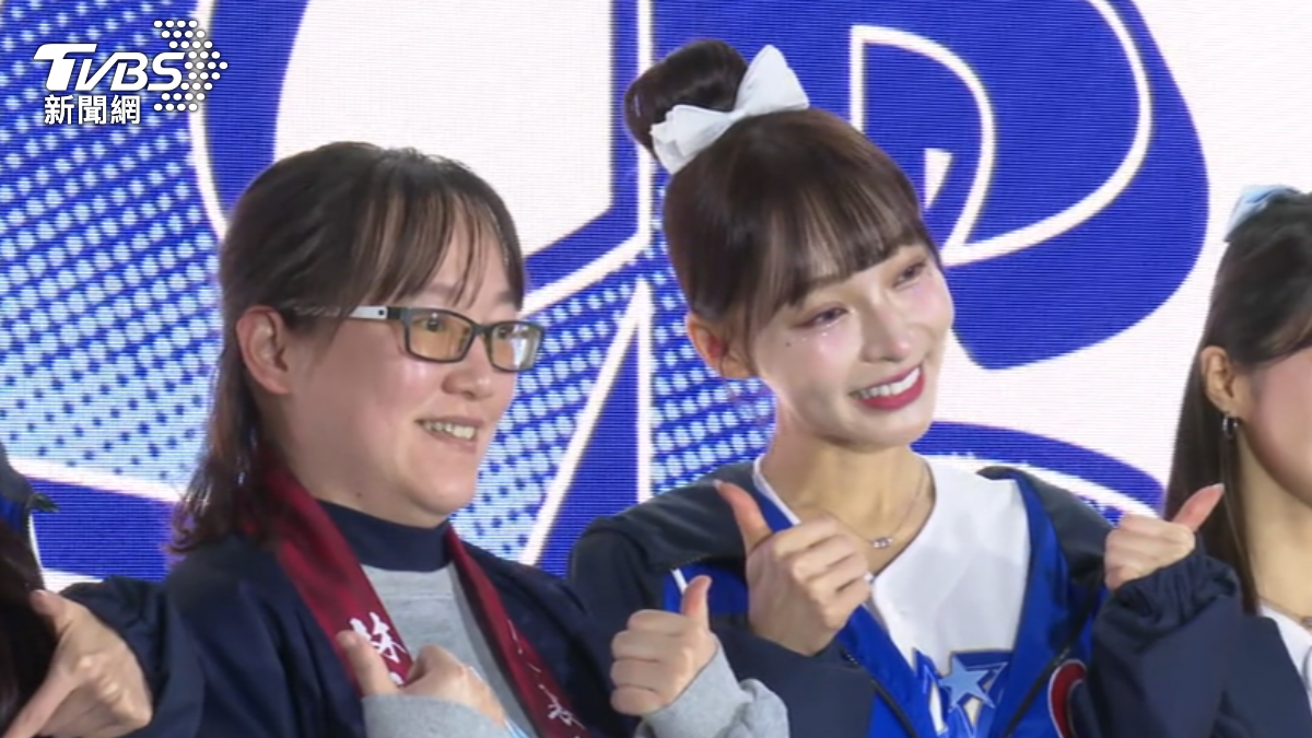 WBC資格賽/ 好香！ 林襄、一粒應援資格賽！300球迷同樂│TVBS新聞網