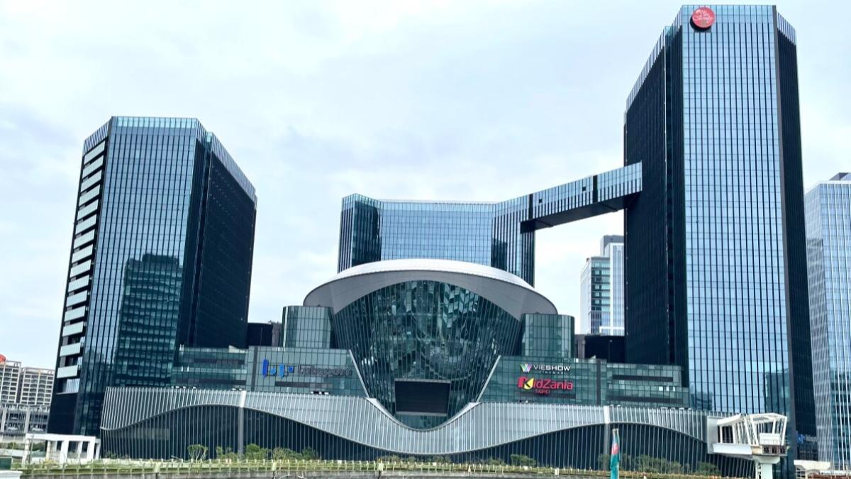 南港LaLaport明開幕「停車費曝」 汽車每小時200元降到60元│TVBS新聞網