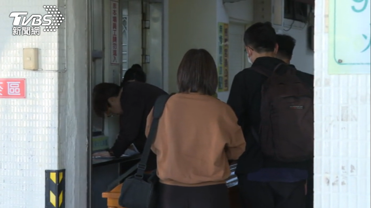 「放手不是放棄」賴母痛心告別 53萬冰存費賴家出│TVBS新聞網