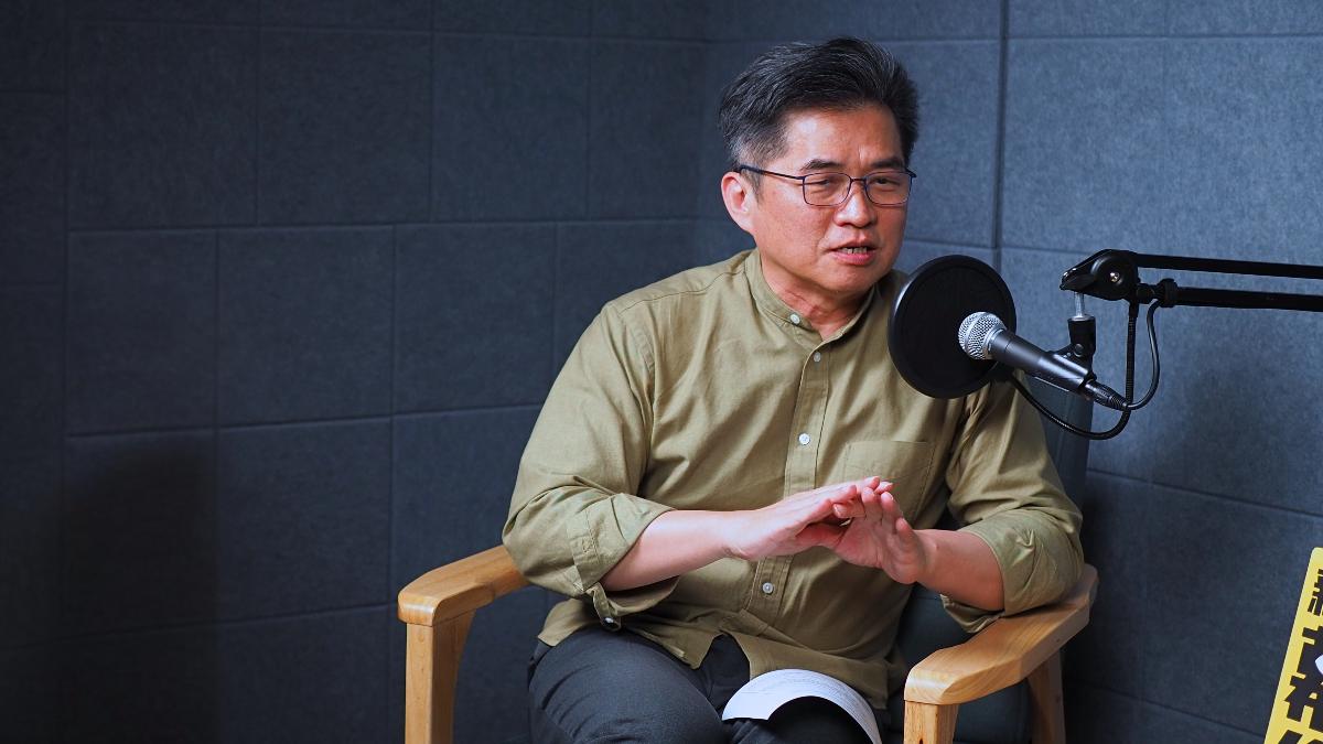 DeepSeek低成本威脅美國霸權！《新聞幕後》談美中AI戰火│TVBS新聞網