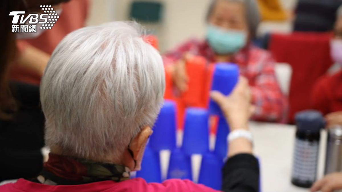 探病「不要送花」！ICU醫列10大NG行為 恐害病情加重│TVBS新聞網