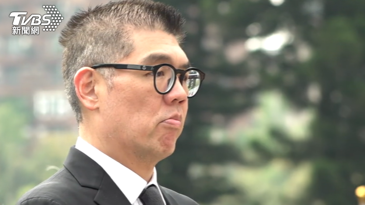 蔡依珊PO傷照「該斷就斷」 連勝文：我幫她擦藥│TVBS新聞網