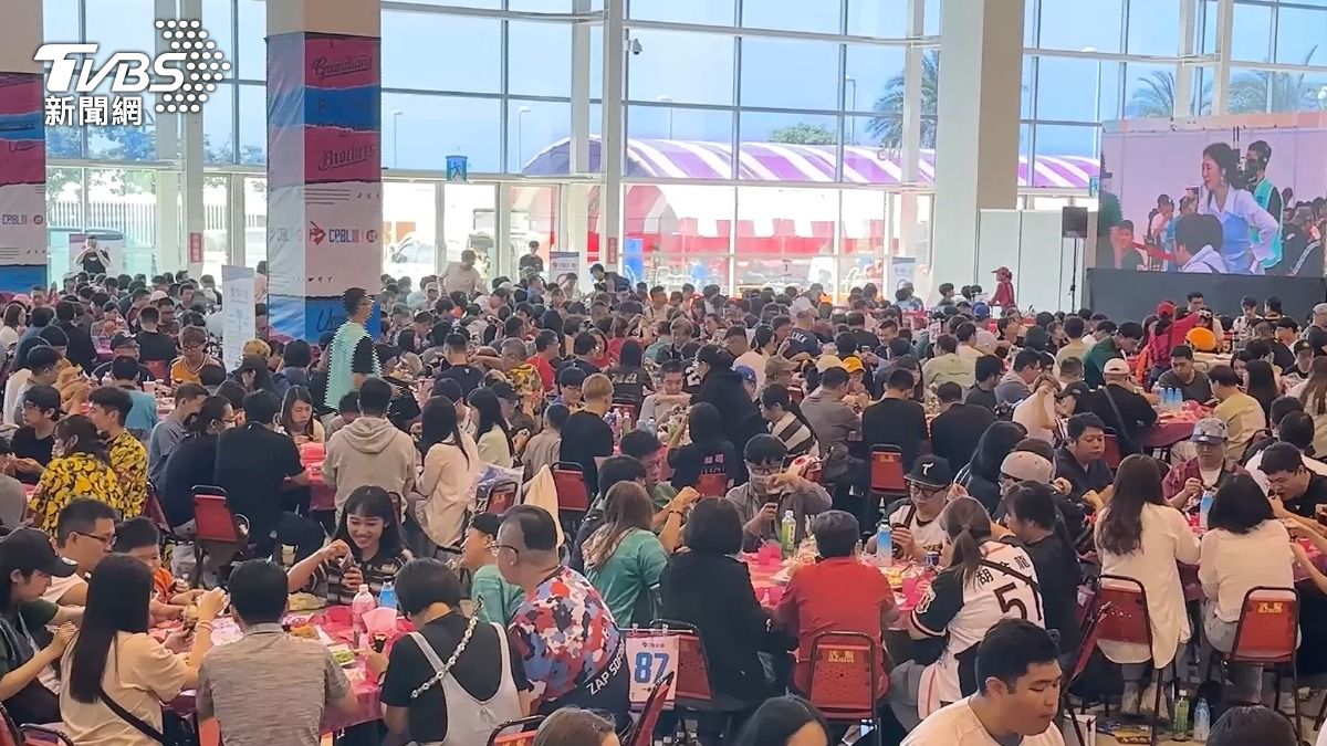 中職36年開季辦桌大團圓 郭俊麟竟最想吃「樂天桃猿飛糕糕」│TVBS新聞網