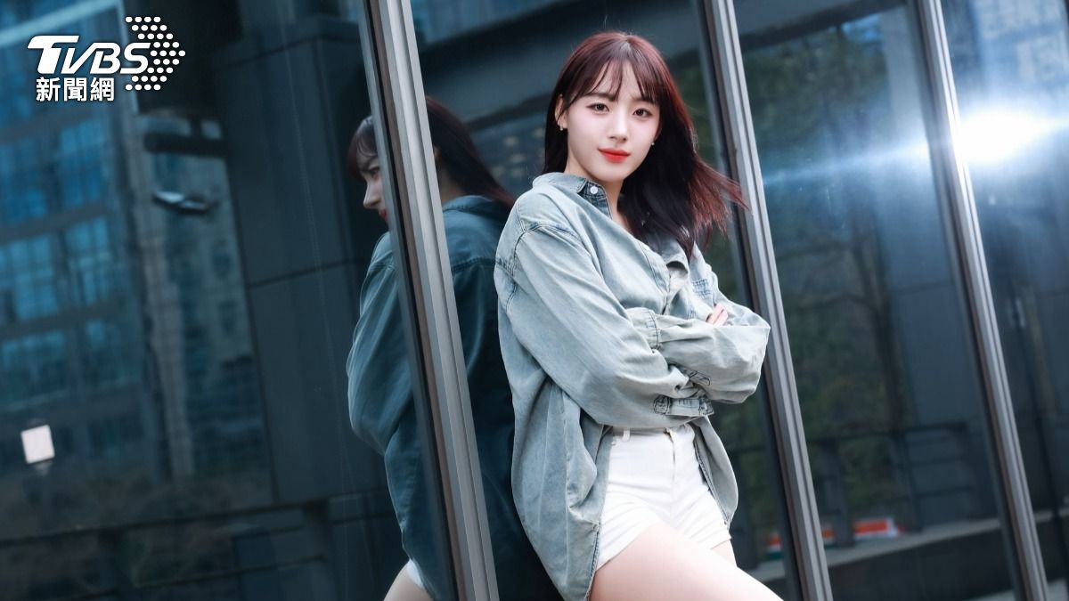 圖輯／河智媛仙照連發！眼神嫵媚「衣服沒扣好」 白嫩滑肌全看光│TVBS新聞網