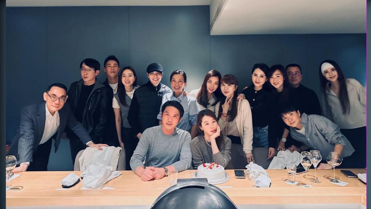 獨／蕭敬騰偕妻深夜密會陳怡蓉夫婦！神秘行蹤與財神有關？│TVBS新聞網