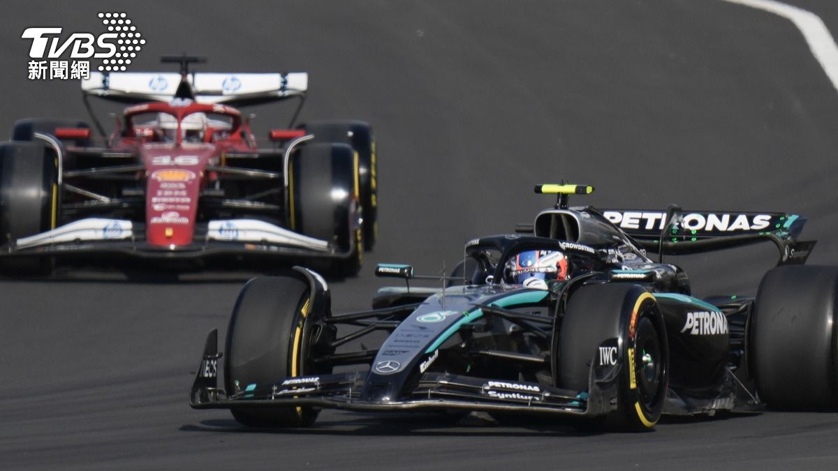 F1上海站開跑！剛入法拉利車隊 周冠宇驚喜現身│TVBS新聞網