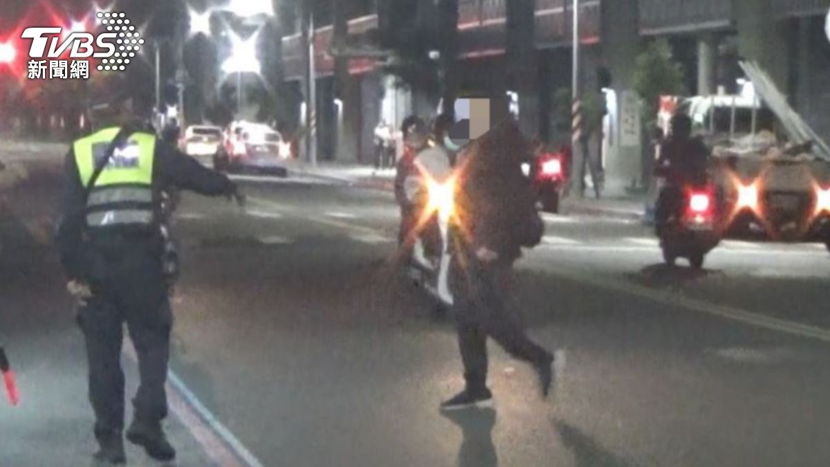 屏東警3天狂開670張罰單 行人「這動作」現噴500元 │TVBS新聞網