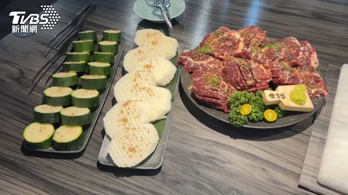 買萬巒豬腳控「被騙」！標價一斤270元結帳變400元..│TVBS新聞網