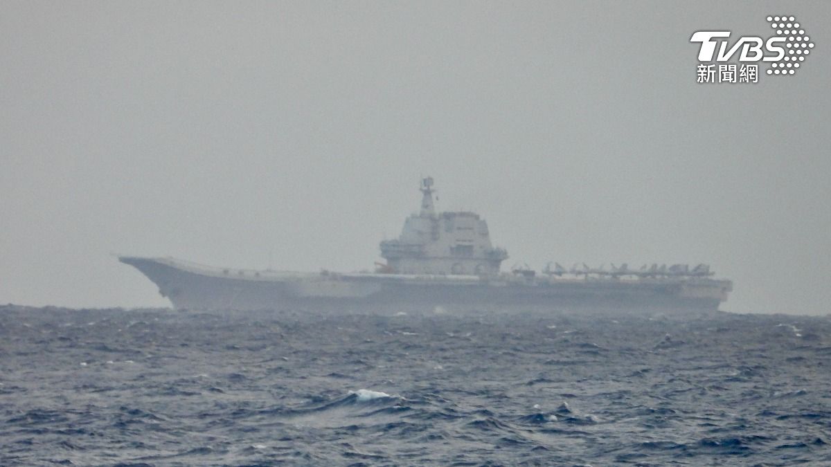 共軍19艦來了！抵近台海軍演 我軍曝監控畫面酸：作戰能力虛假│TVBS新聞網