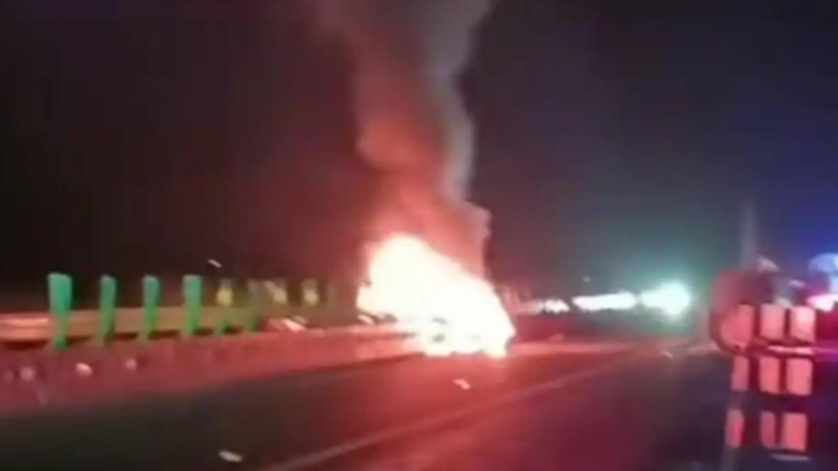 疑打不開小米SU7車門「3女大生燒死」 雷軍沉默3天回應了│TVBS新聞網