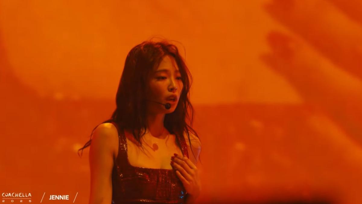 Jennie辣登科切拉！開麥飆唱1小時 隊友台下驚喜應援│TVBS新聞網