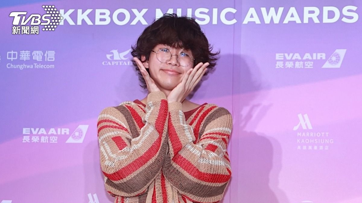 KKBOX風雲榜／日本18歲新星來了！AKASAKI飆破億神曲 爸爸看到哭│TVBS新聞網