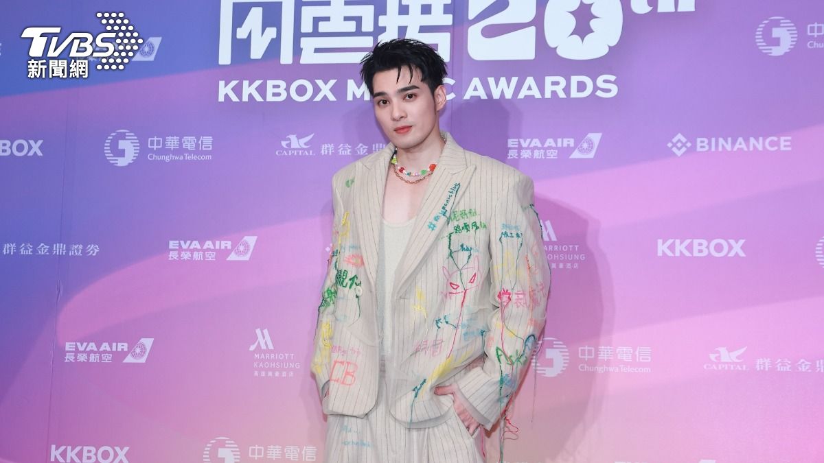 KKBOX風雲榜／黃偉晉主持又凸槌！畫面緊急下架 露面說話了│TVBS新聞網