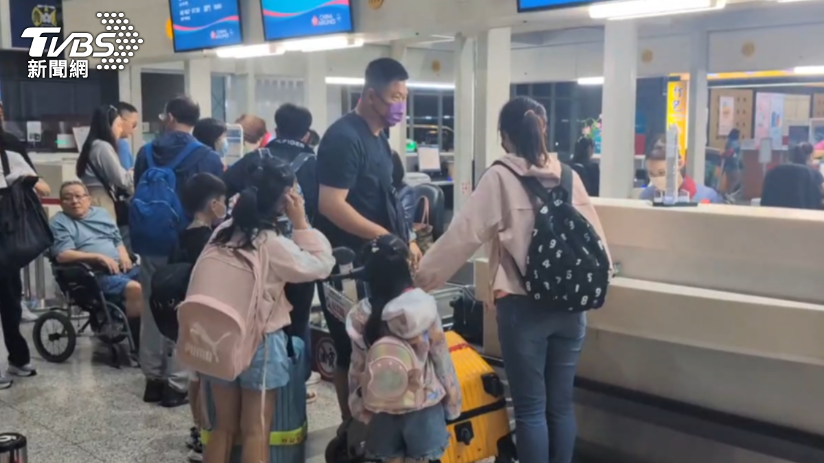 全中運台南爽迎6天連假！機場凌晨湧人潮 學生笑了：不用補功課│TVBS新聞網