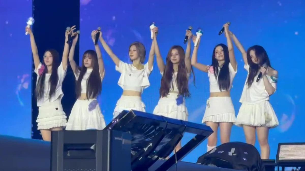 NMIXX嗨唱《戀愛ing》記者會大秀中文萌翻 海嫄成迷因達人：來財！│TVBS新聞網