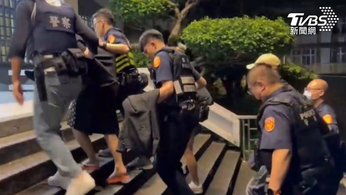 新北男宮廟前遭追砍 意識模糊「倒血泊」警連夜逮3人│TVBS新聞網