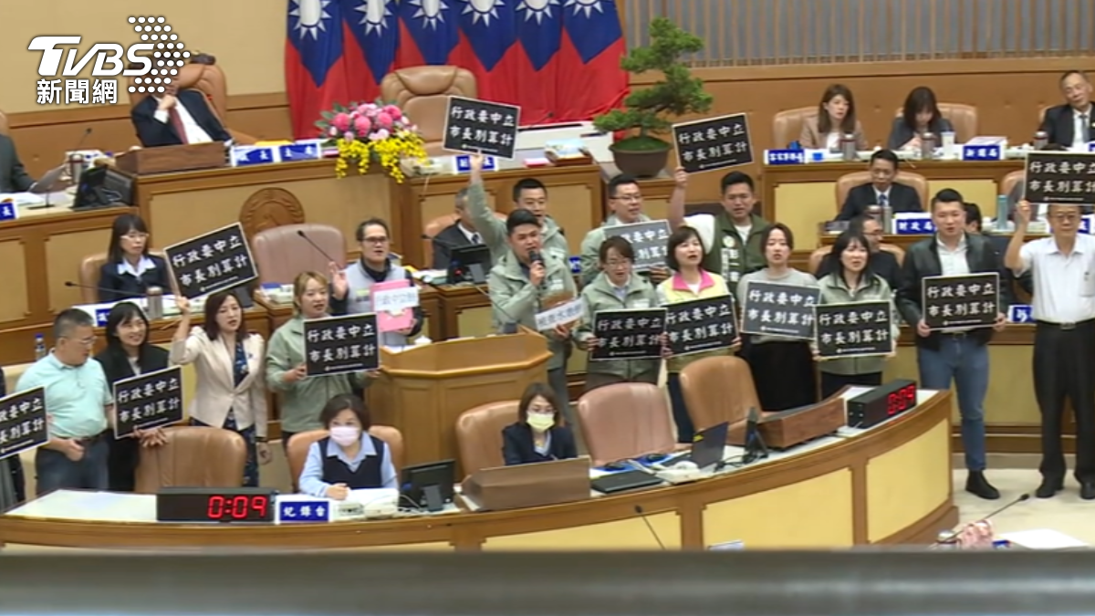 屏東導演嫌426遊行無趣！露臉「揚言革命」：計畫製造混亂│TVBS新聞網