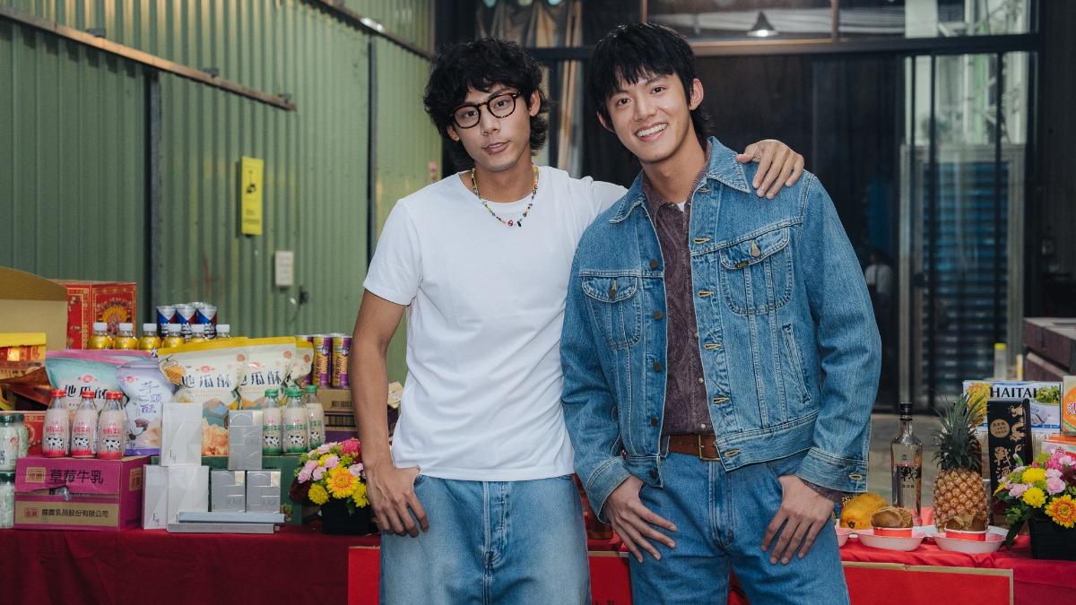 陳向熙鍾岳軒首搭檔演出BL劇 「眼神瞬間通電」默契佳│TVBS新聞網