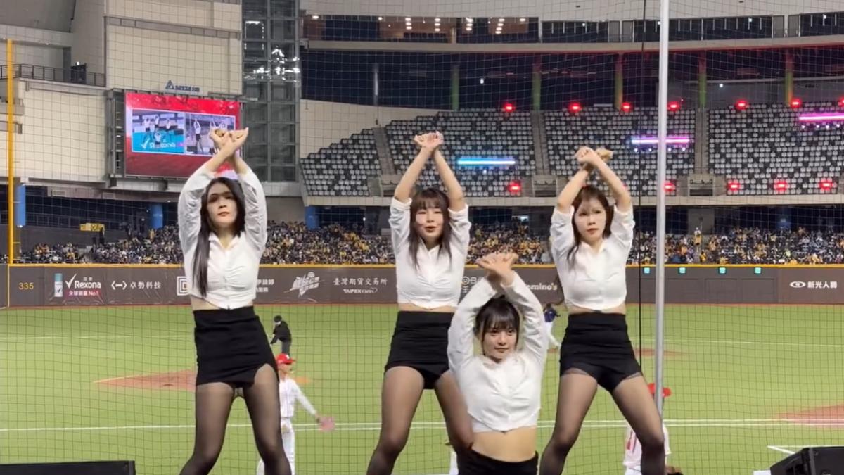 味全龍OL辣舞亂一團！網批像「抖動的沙威瑪」 女孩訴苦：盡力了│TVBS新聞網