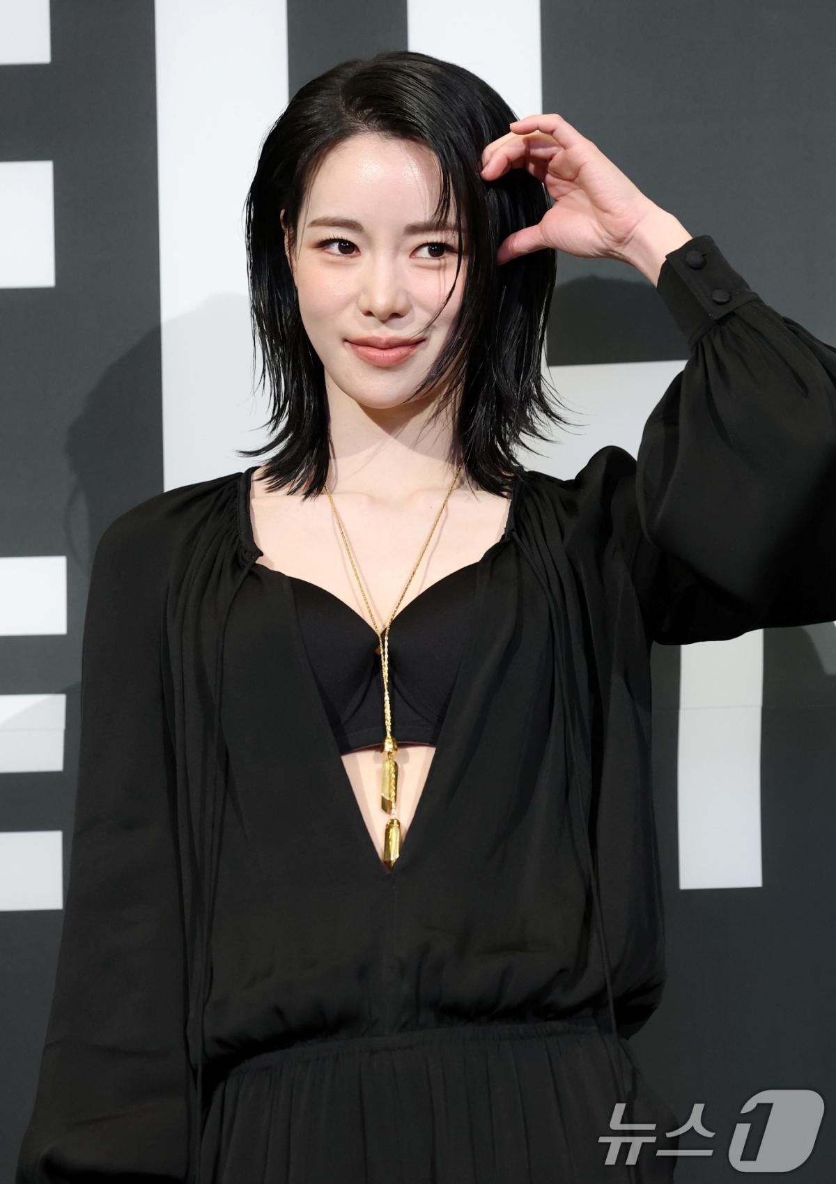 百想61／IU、金泰梨、張娜拉廝殺奪電視影后！ 她落馬成最大遺珠│TVBS新聞網