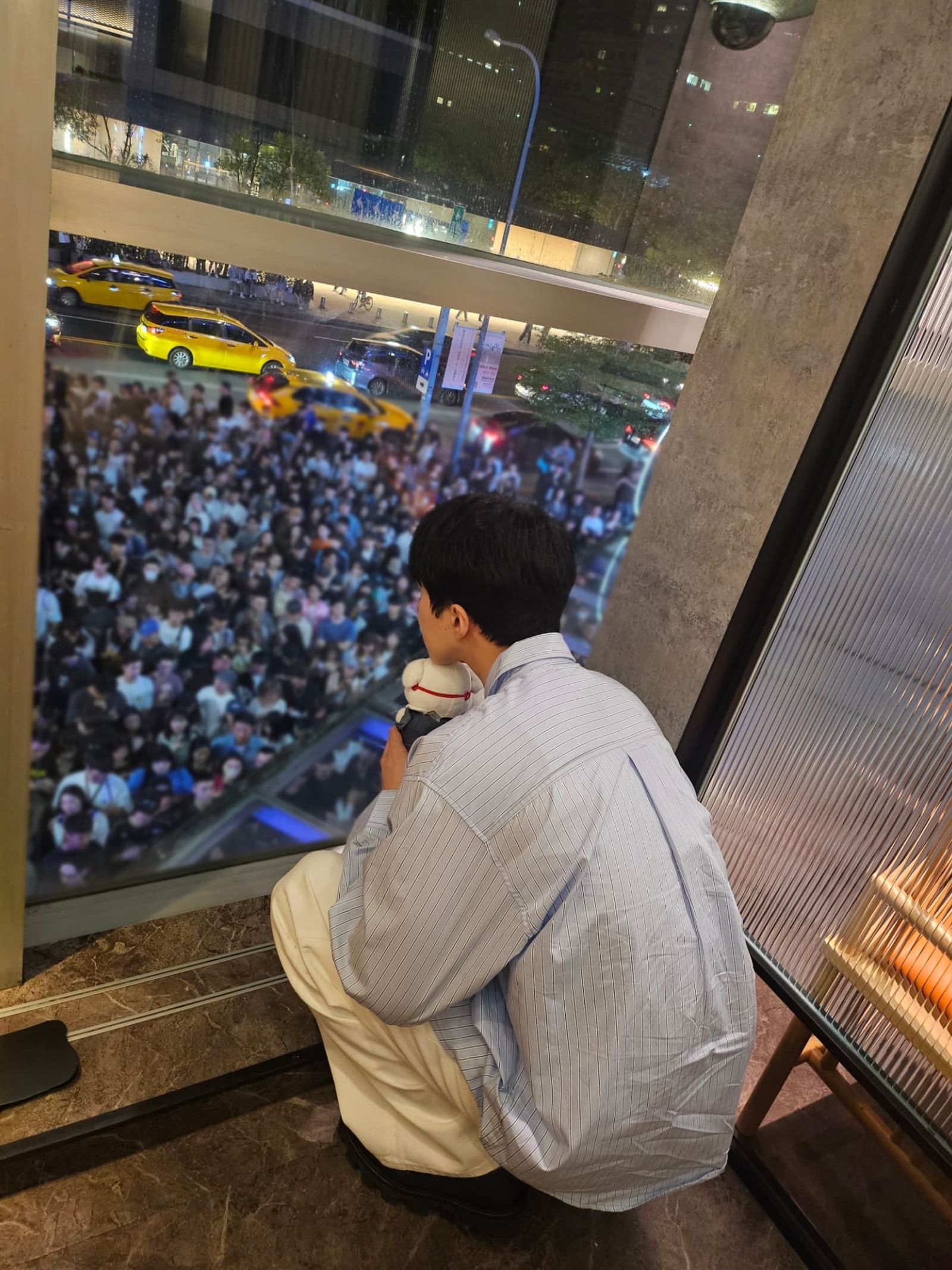 頑童MJ116快閃擠爆信義區 詢問度最高韓星是他│TVBS新聞網