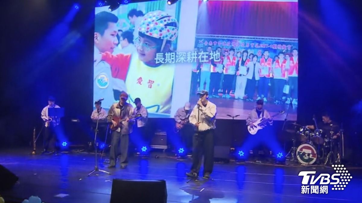 獨／王大陸逃兵服替代役！台下尬看許光漢表演 世紀同框畫面曝│TVBS新聞網