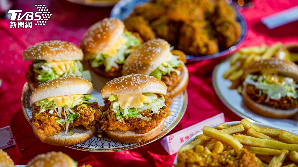 肯德基青花椒系列回歸 全家Xbb.q CHICKEN「買就抽1年免費炸雞」│TVBS新聞網